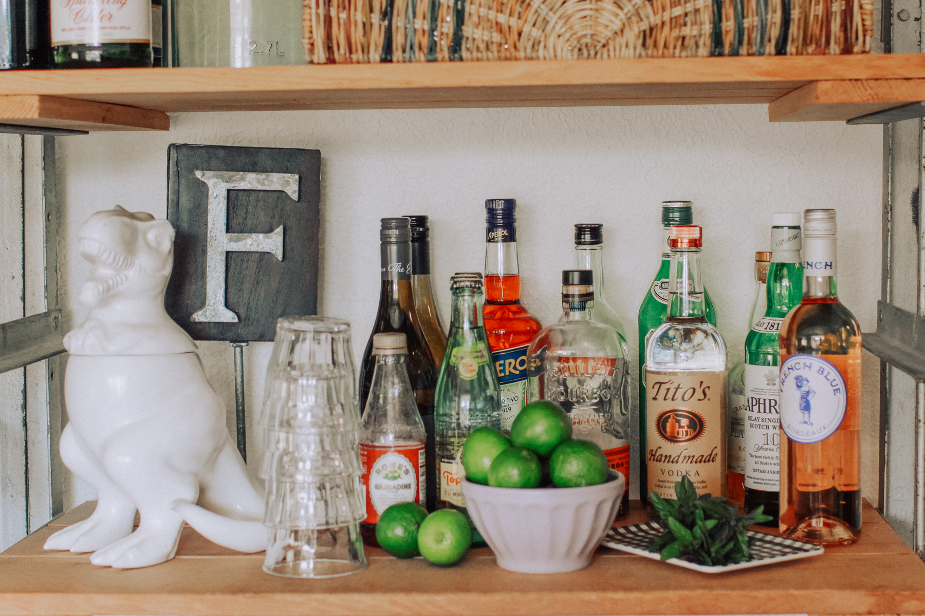 A MINI SUMMER HOME-BAR + A PLAYLIST - RAE ANN KELLY