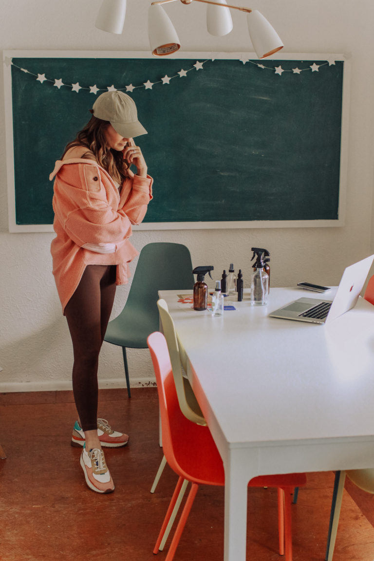 DAILY LOOKS: TEAM MATCHING SET OR TEAM MISMATCHED? - RAE ANN KELLY