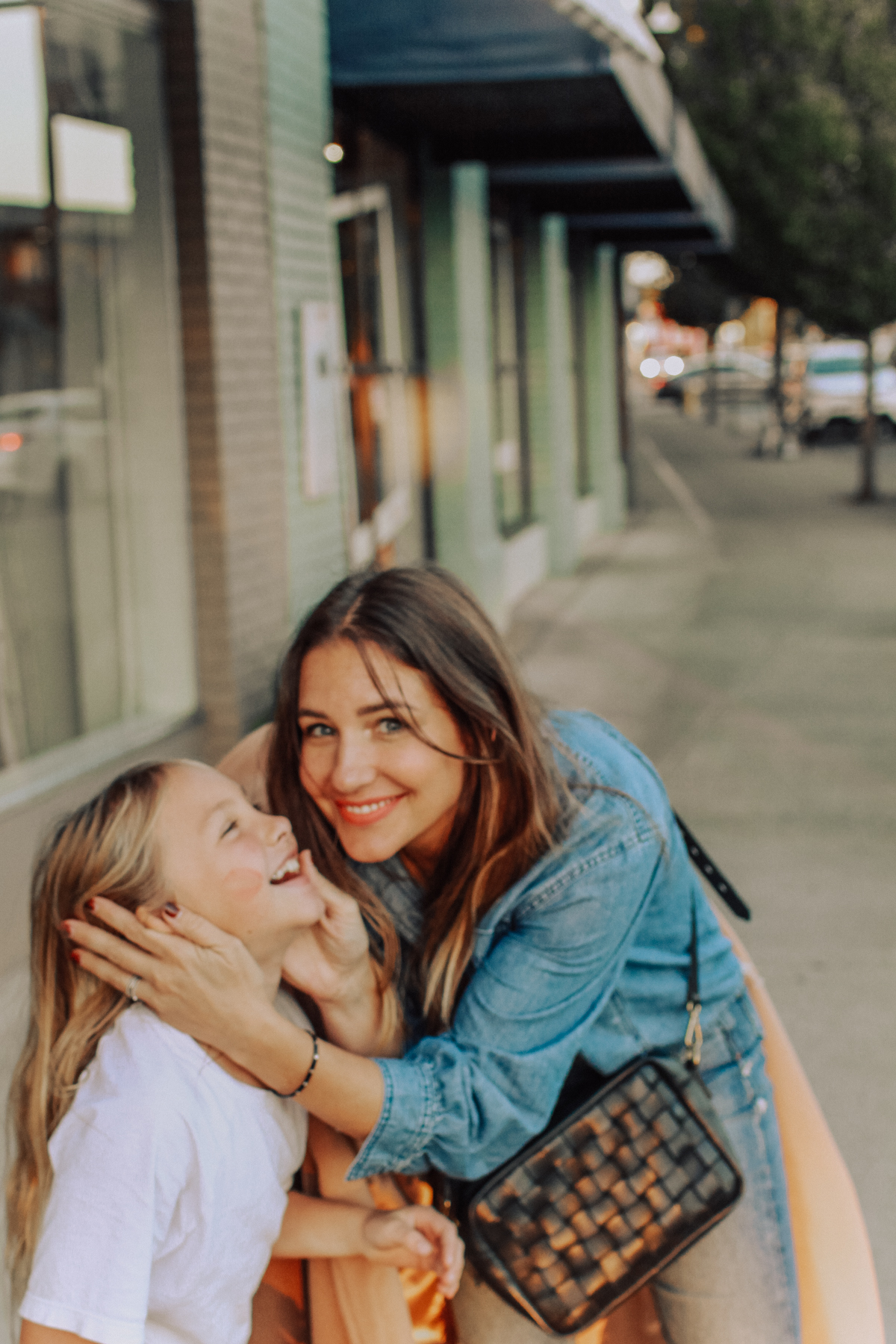 DAILY LOOK: FALL OOTD, DENIM ON DENIM - RAE ANN KELLY
