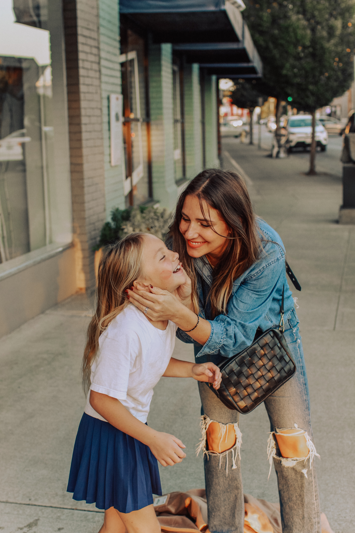 DAILY LOOK: FALL OOTD, DENIM ON DENIM - RAE ANN KELLY